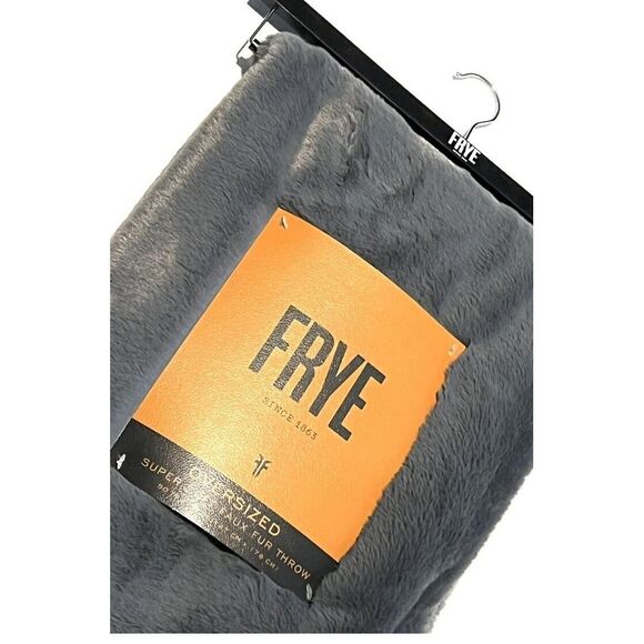 Frye | Bedding | Frye Faux Fur Throw Blanket 5 X 70 Nwt Reversible Dark ...